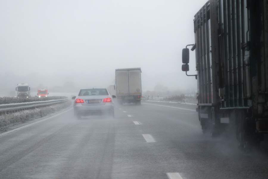 Dangerous Truck Driving in Adverse Weather Conditions | Blog Dangerous Truck Driving in Adverse Weather Conditions | Blog